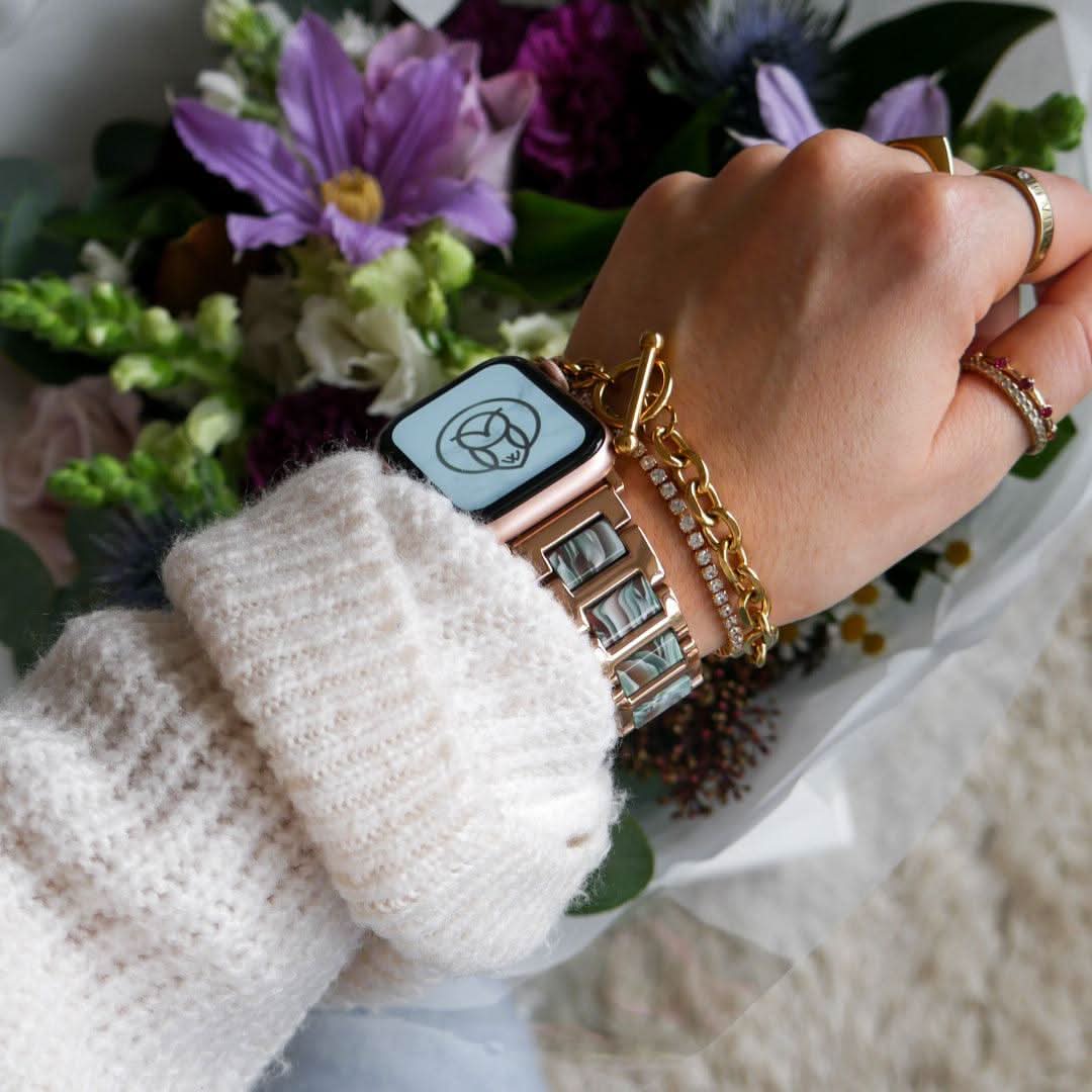 Stainless Steel Apple Watch Band - Aura | WizeBand