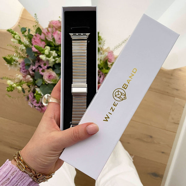 Apple Watch Gift Box - Elegant, Durable Present Packaging | WizeBand